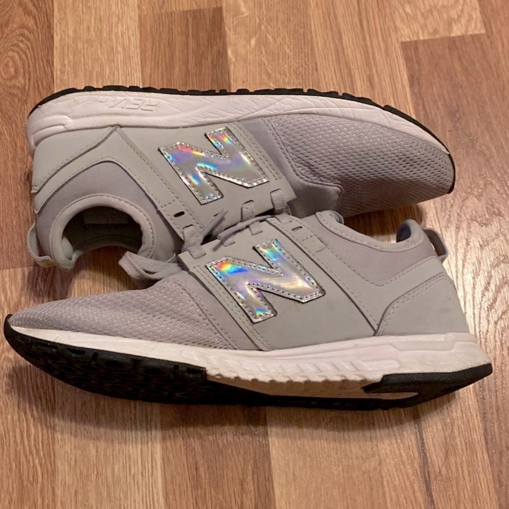 New Balance 247 Revlite Reflective Sneak(Women’s 8) - Gem